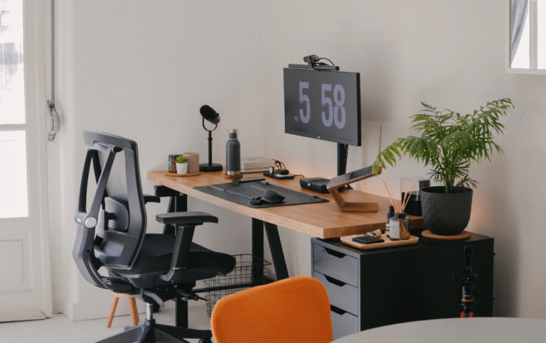 How to Set Up Your Home Office For Maximum Productivity